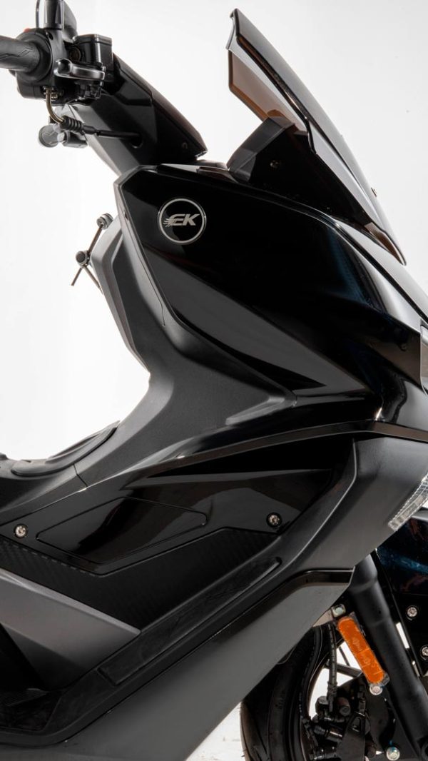 🏍️ Moto New Outlook II en Venezuela | Estilo, Potencia y Comodidad Urbana