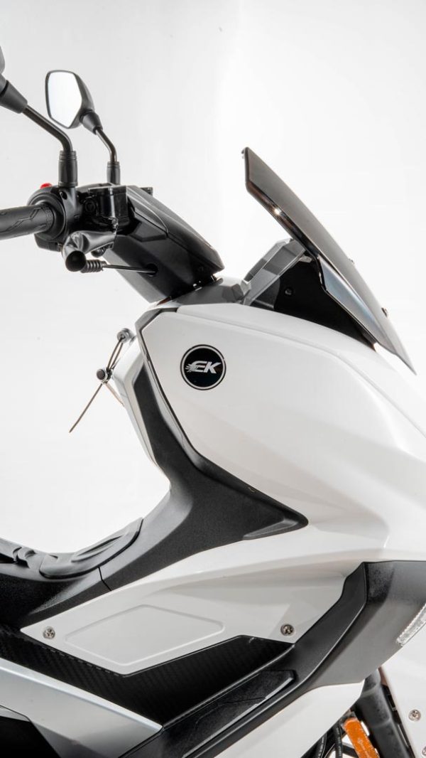🏍️ Moto New Outlook II en Venezuela | Estilo, Potencia y Comodidad Urbana